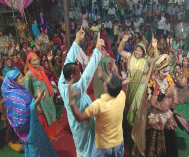 श्रीमद् भागवत कथा में बही कृष्ण भक्ति की रस धारा पं बिहरीलाल महाराज